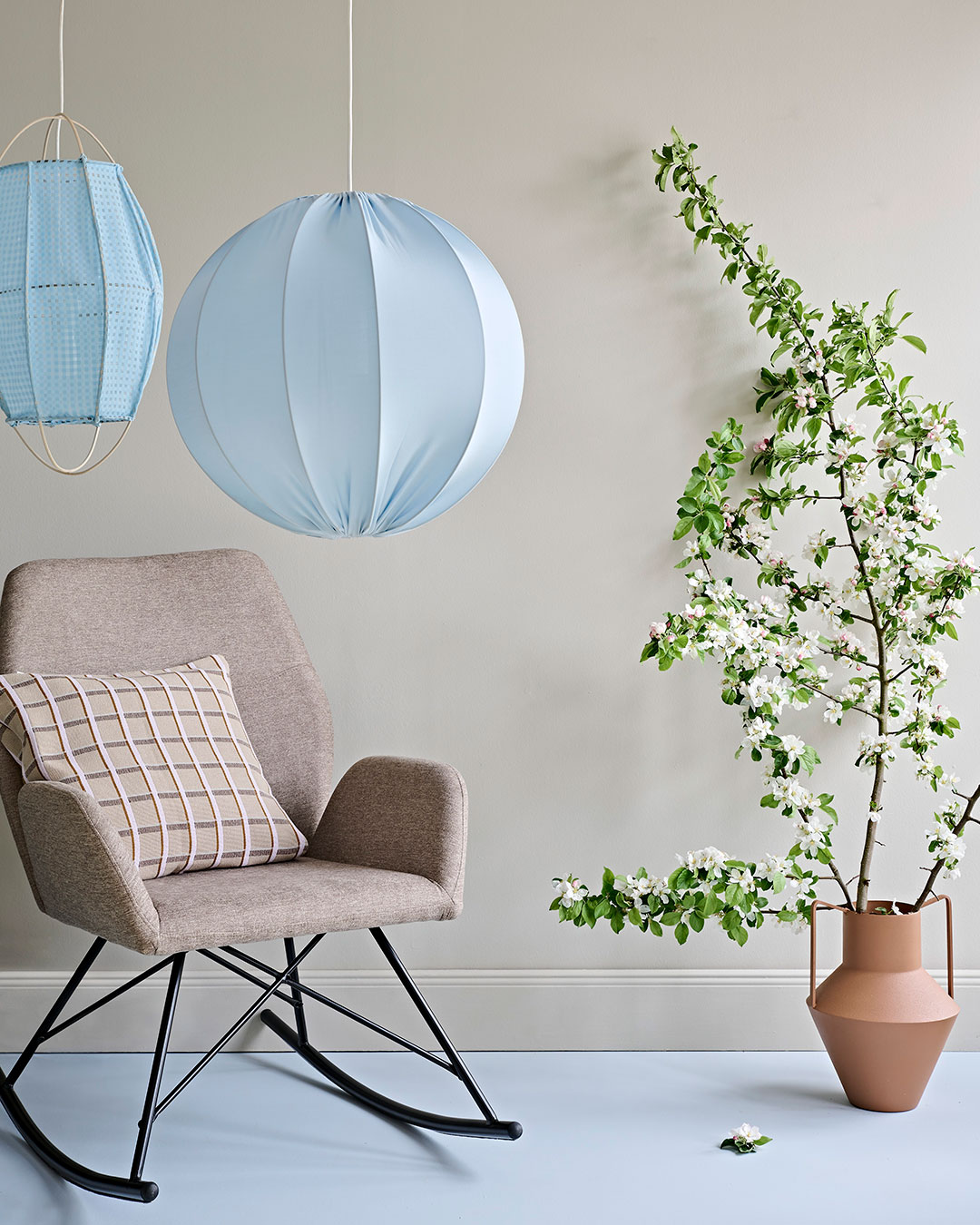 DIY: Sådan laver du en stofklædt pendel | ISABELLAS