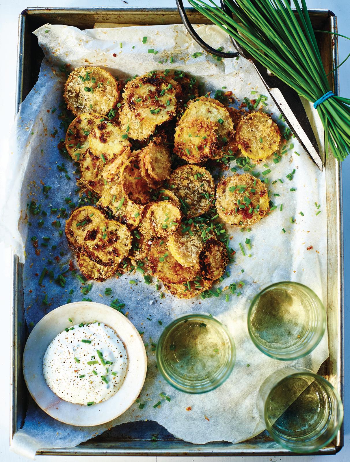 Sprøde og syndige squashchips med dip | ISABELLAS